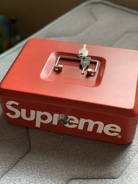 Supreme lock box red - santipabpod - ThaiPick