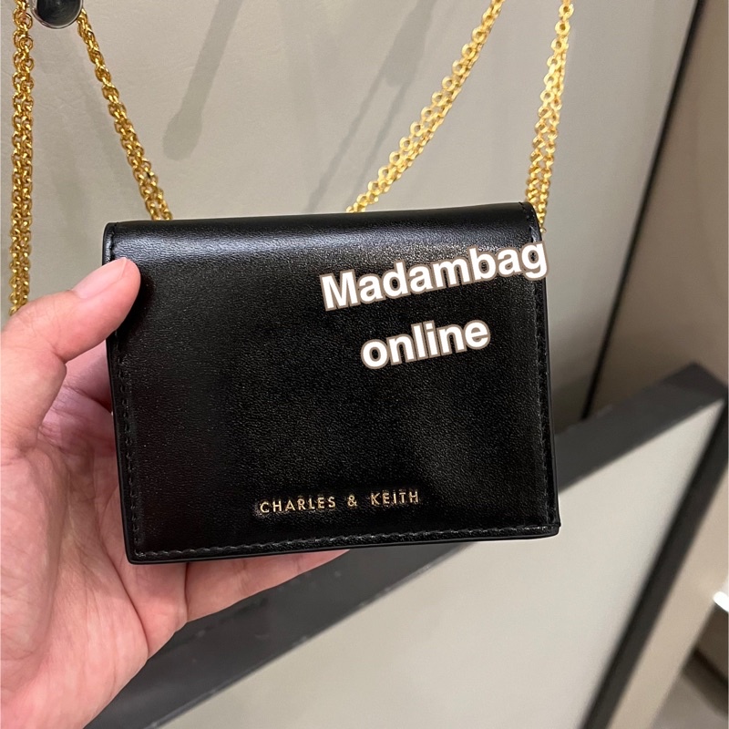 Charles Keith Snap Button Mini Wallet กระเป๋าสตางค์ใบสั้น มีสายโซ่สะพาย ...