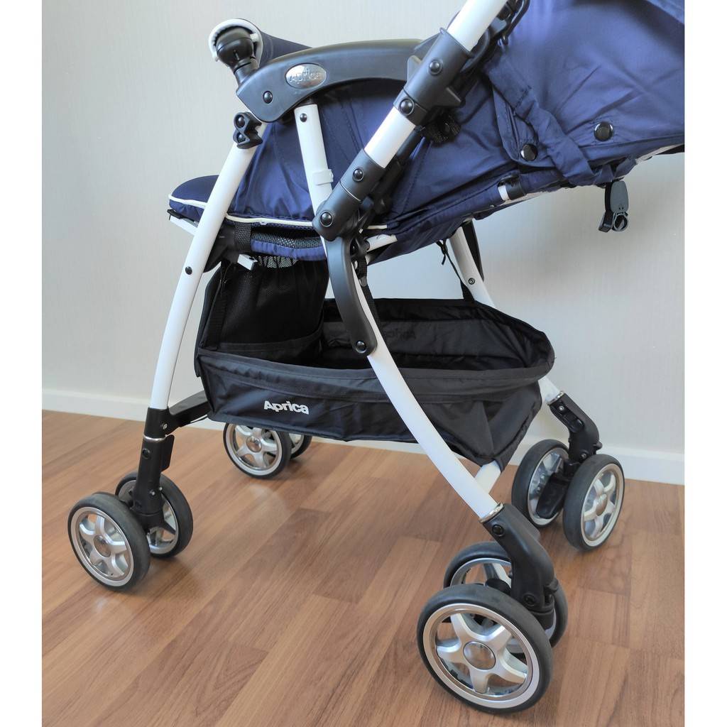 รถเข็นเด็ก Aprica รุ่น Luxuna Bitte Ver.II สีน้ำเงินกรมท่า สินค้ามือสอง ...