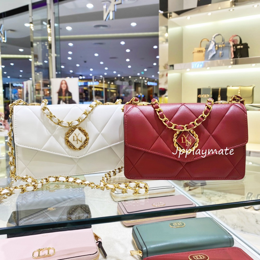 LYN กระเป๋าสะพายข้าง LYN รุ่น Diamond Mini Crossbody Bag LL21FBF126 แท้ ...