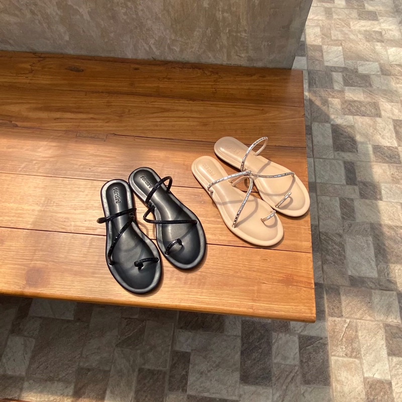 ig weary.shoes รุ่นมาใหม่ของ sensini Ba-01 ส่งฟรี ทักแชทก่อนสั่งค่ะ ...