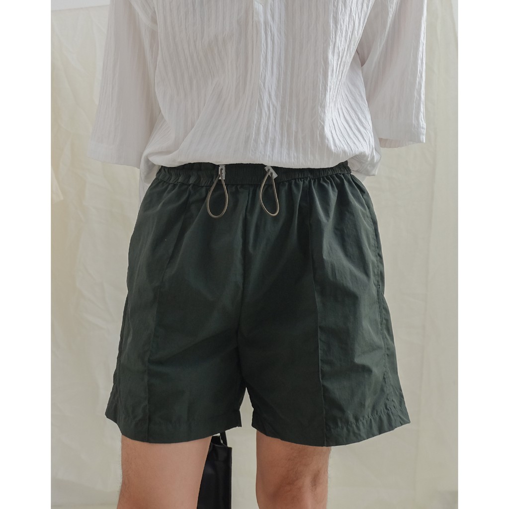 Nylon LS Shorts in Forest Green กางเกงขาสั้นผ้าไนล่อนสีเขียวฟอร์เรส ...