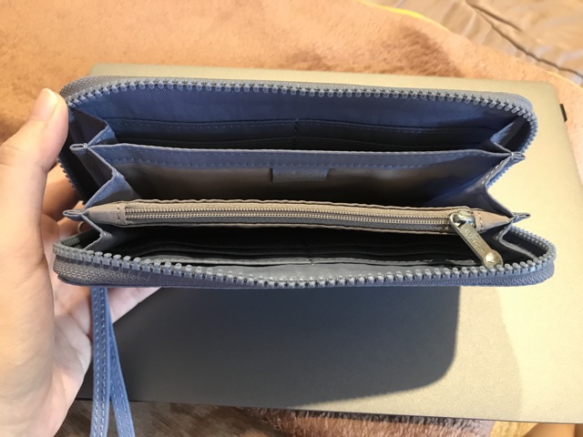 ส่งต่อกระเป๋าสตางค์ #KIPLING สี Timid blue ของแท้ ไม่เคยใช้งาน ...