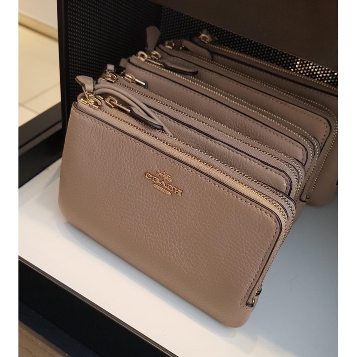 พร้อมส่ง แท้ New Coach คล้องมือ 2 ซิป S DOUBLE CORNER ZIP WRISTLET ...