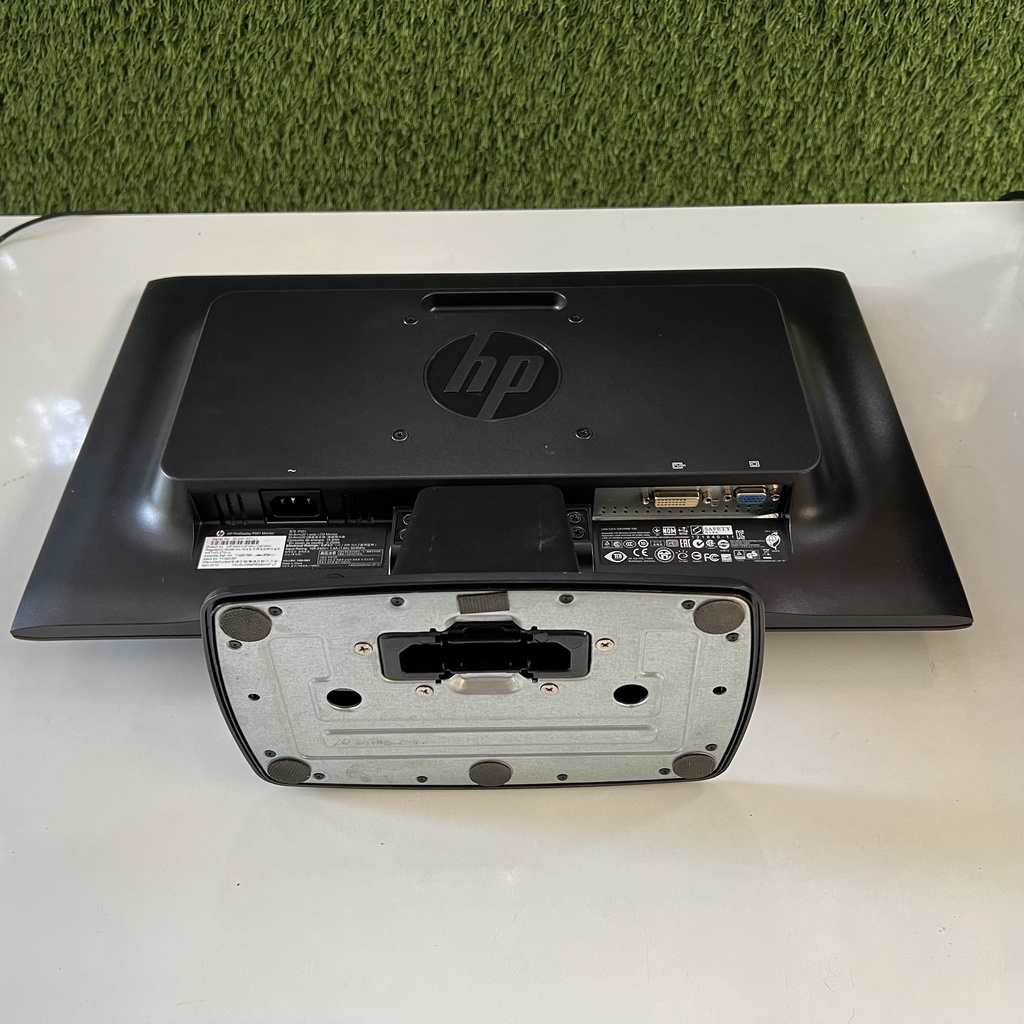 จอคอมพิวเตอร์ 20 นิ้ว HP ProDisplay P201 20-inch LED Backlit Monitor ...