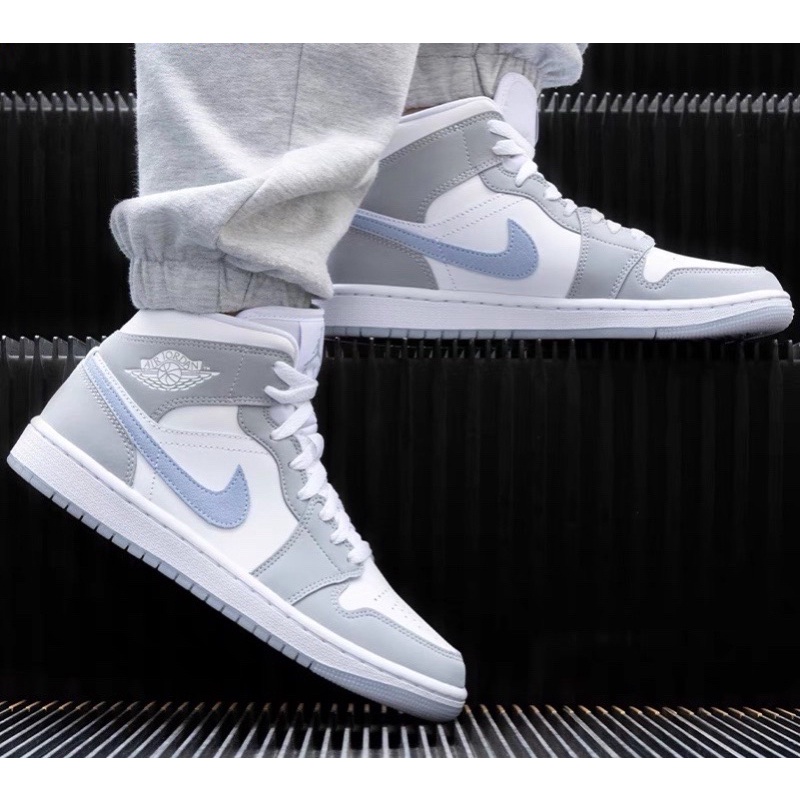 Jordan 1 Mid Wolf Grey Aluminum (W) BQ6472-105 Nike Air Jordan 1 Aj1 ...