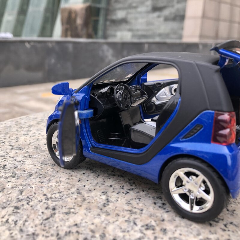 1:32 Smart ForTwo Alloy Diecast Vehicle Car Model ull Back Car with ...