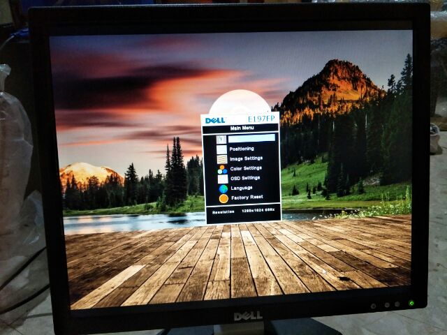[ลด 80บ. โค้ด ENTH119]จอ Dell E197FP LCD Flat Panel Monitor 19 ...