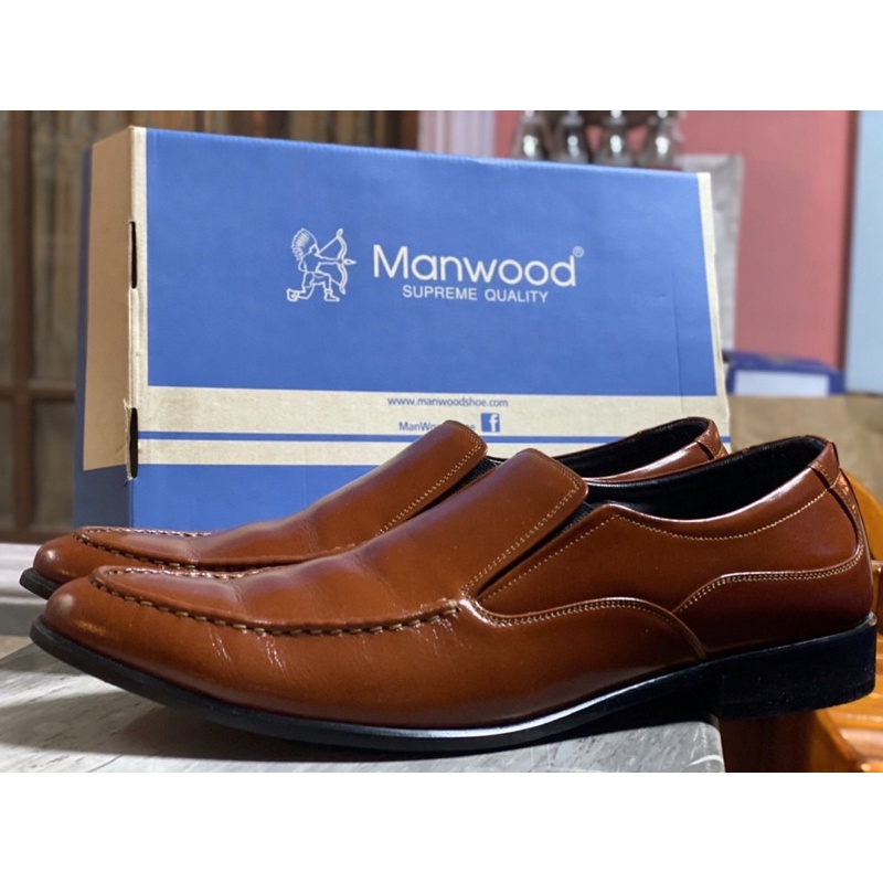 รองเท้าคัทชู แบรนด์ Manwood ผลิตจากหนังแท้ size 45 - pampom36 - ThaiPick