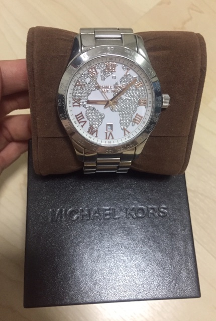 นาฬิกา michael kors ของแท้ ????% หน้าปัด 44 มิล ลดสุดๆแล้ว ของดต่อนะคะ ...