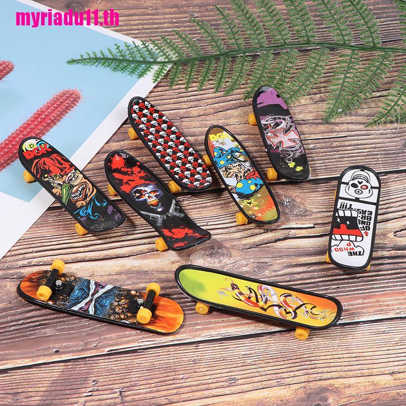 【Mrth】Mini Skateboard Finger Skateboard Toy 1:6 Dollhouse Mini Four ...