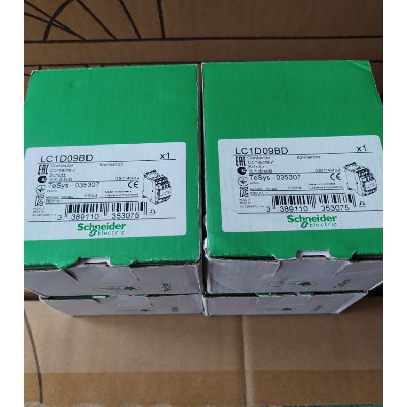 Schneider LC1D09BD magnetic contactor - sukree2 - ThaiPick