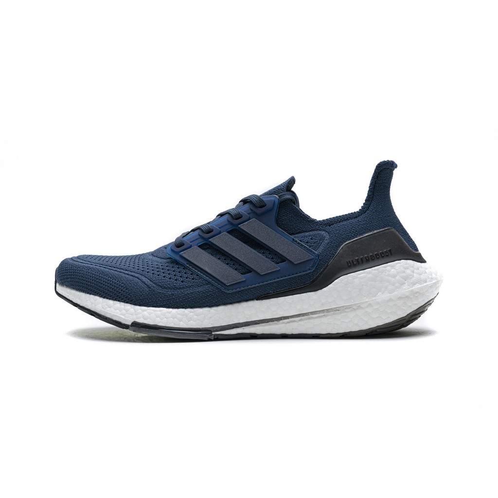 รองเท้า Manchester United x adidas UltraBOOST “Rose” - stawan - ThaiPick