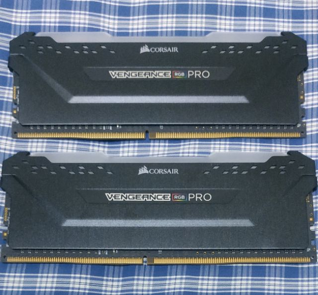 DDR4 CORSAIR VENGEANCE RGB PRO - ole122 - ThaiPick