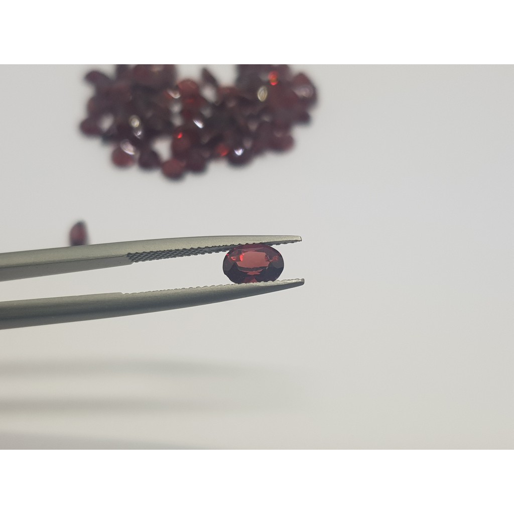 G038 พลอยโกเมน GARNET 7x5 มิล รูปไข่ 1 เม็ด พลอยสด พลอยธรรมชาติแท้100 ...