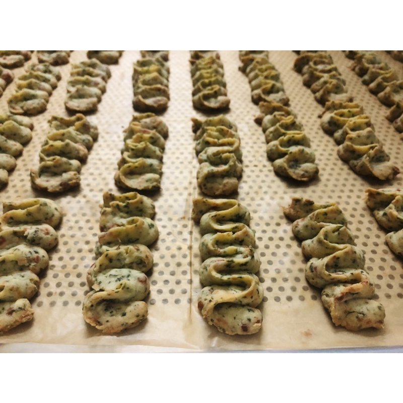 Cheese Garlic Butter Cookies กระเทียมชีสคุกกี้ - dararatph - ThaiPick