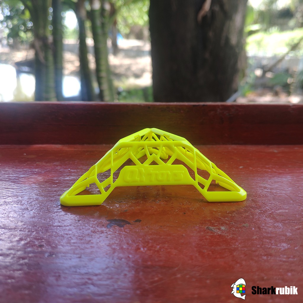 ฐานตั้งรูบิค Qiyi DNA Cube Stand yellow rubix cube sharkrubik | Shopee ...