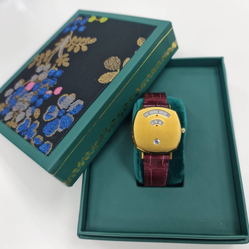 GUCCI GRIP 35MM GOLD PVD BROWN LEATHER STRAP WATCH YA157405 - yatagan ...