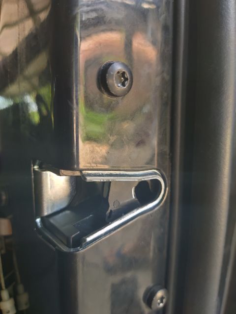 ชุดซ่อมกลอนประตู เซ็นทรัลล็อค หน้าซ้าย หลังซ้าย BMW E90 51217202143 ...