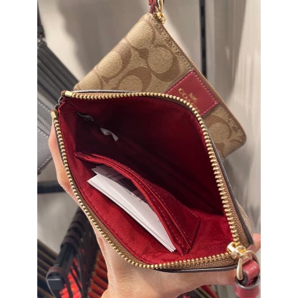 พร้อมส่ง แท้ ????????????% New Coach คล้องมือ 1 ซิป S CORNER ZIP ...
