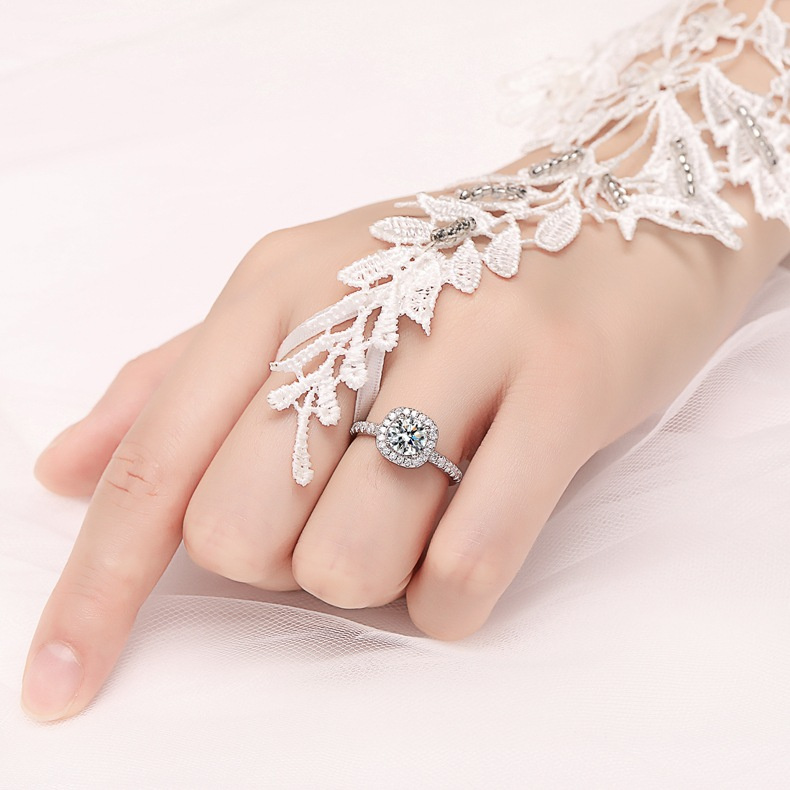 2021 New S925 Sterling Silver Ring Womens One Carat Morsonite Diamond Ring Four Claw Wedding ...