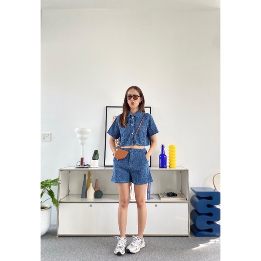 CHALEE SET ชุดเซ็ทใหม่ น่ารักมากกก เสื้อครอป แขนสั้น เสื้อยีนส์ นิ่มมีเทกเจอร์ กางเกงขาสั้น ...