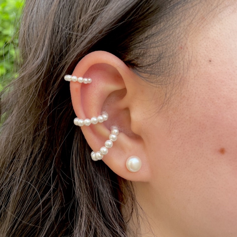 ต่างหูมุก มุกเปลือกหอย แบบเกาะใบหู เกี่ยวหู ไม่ต้องเจาะ Shell Pearl Bead Ear Cuff - dillies ...