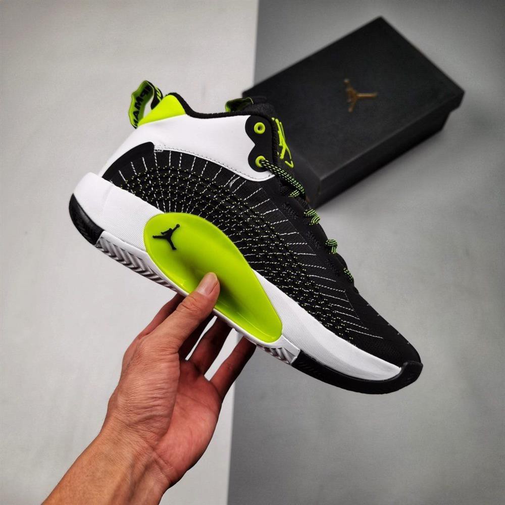 NIKENIKE AJ35รองเท้าบาสเก็ตบอลใหม่ Air Jumpman 2021 รุ่นที่เรียบง่ายของชายสีดำดวงจันทร์ผงสีดำคู่ ...