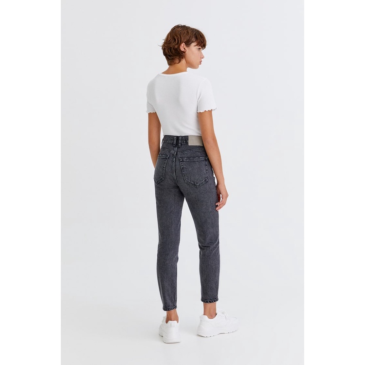 งานแท้ ยีนส์ผุ้หญิงเอวสูง PULLBEAR BASIC MOM HIGH RISE ANKLE LENGTH สีเทาฟอก ปลายขาเรียว ป้ายครบ ...