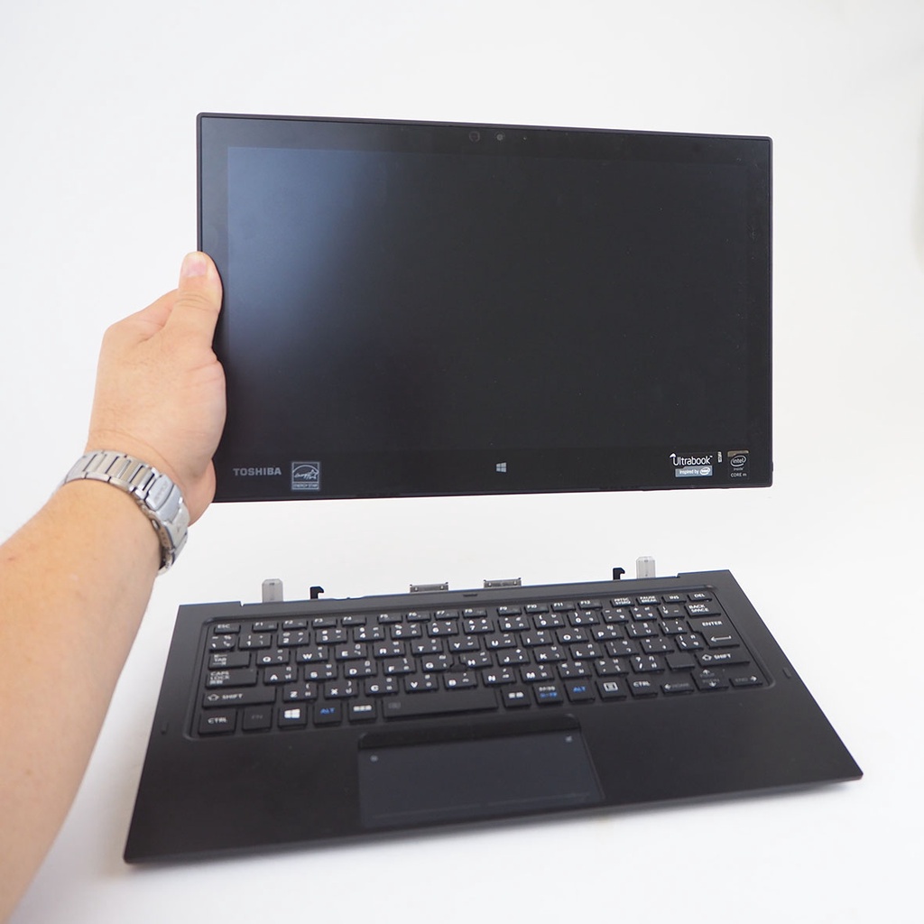โน๊ตบุ๊คแท็บเล็ต Toshiba Dynabook R82P Core m RAM 4GB SSD 128GB กล้อง ...