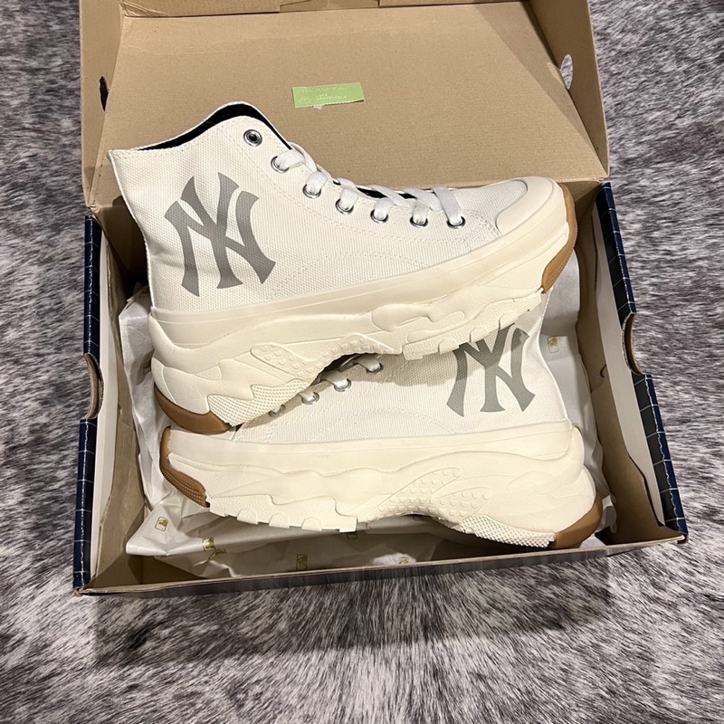 พร้อมส่ง MLB Chunky High New York Yankees - mercurystore18 - ThaiPick