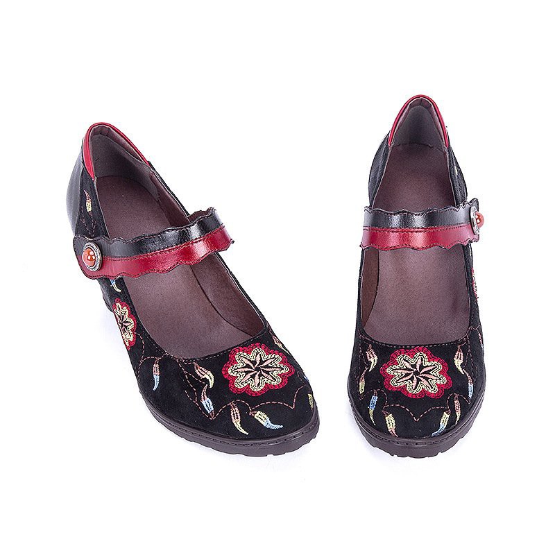 รองเท้า หลาใหญ่ รองเท้าเดียว สไตล์ชาติพันธุ์กำมะหยี่ผู้หญิงยุโรปและ ...