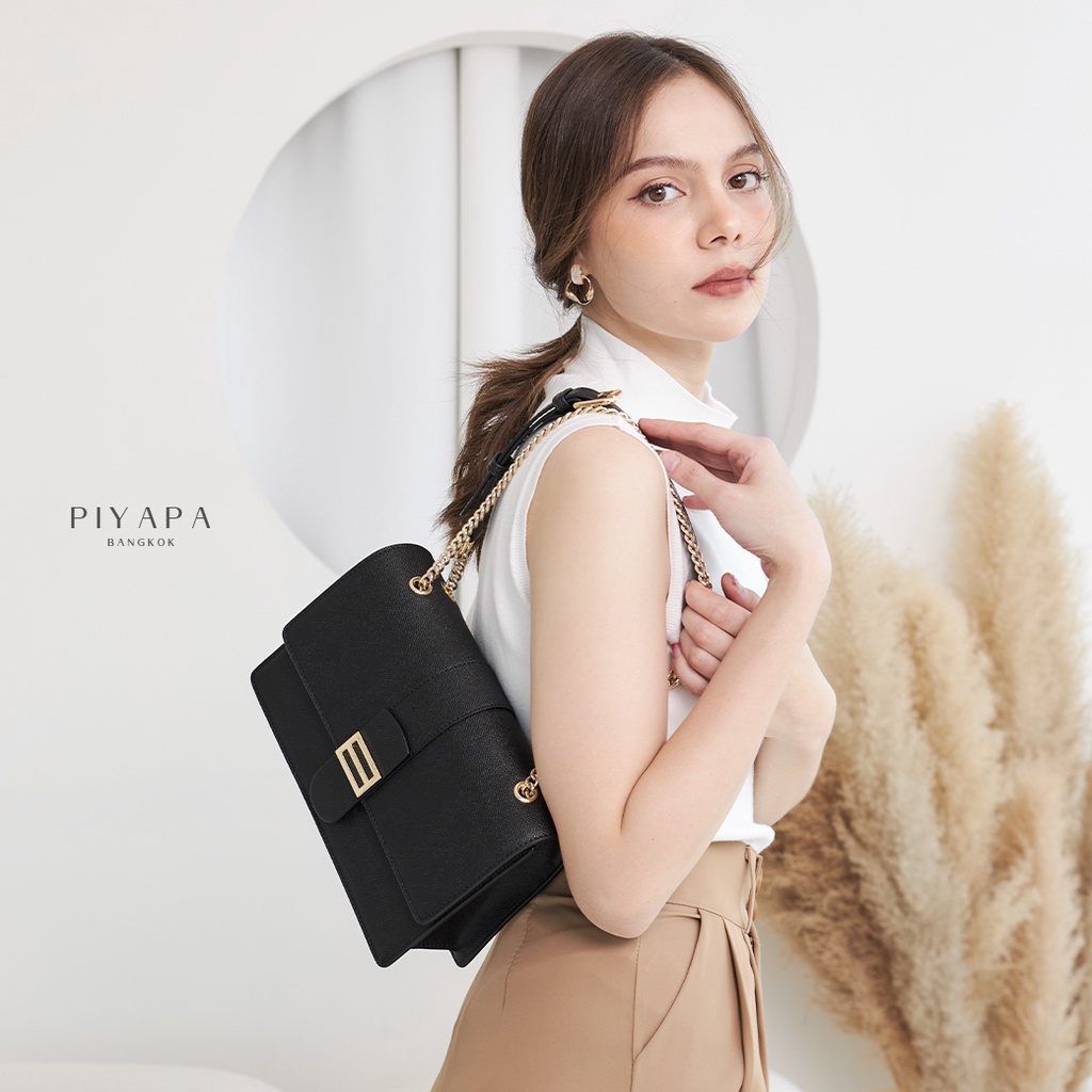 กระเป๋าหนังวัวแท้ รุ่น New Classic Piyapa สี Daily Black ผลิตปี 2022 - piyapa.bangkok - ThaiPick