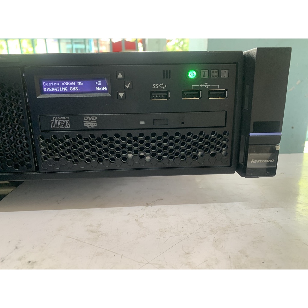 Lenovo System x3650 M5 ( ใส่ HDD ได้ 16 ลูก ) 2 x E5-2609 V3 1.90 GHz ...