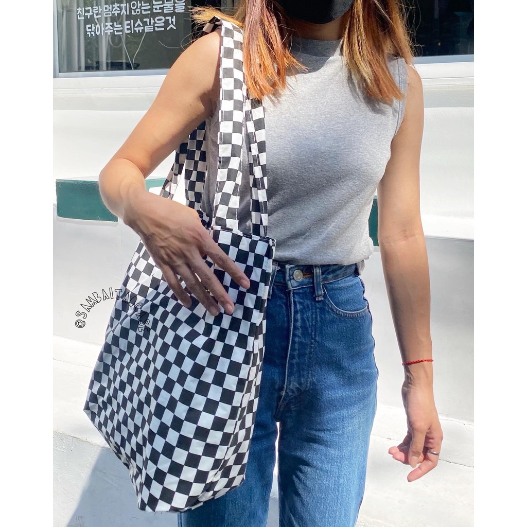 กระเป๋าลายตาหมากรุก checker bag ลายตาราง สีดำ พร้อมส่ง ᴛᴏᴛᴇ ʙᴀɢ มีซับใน ...