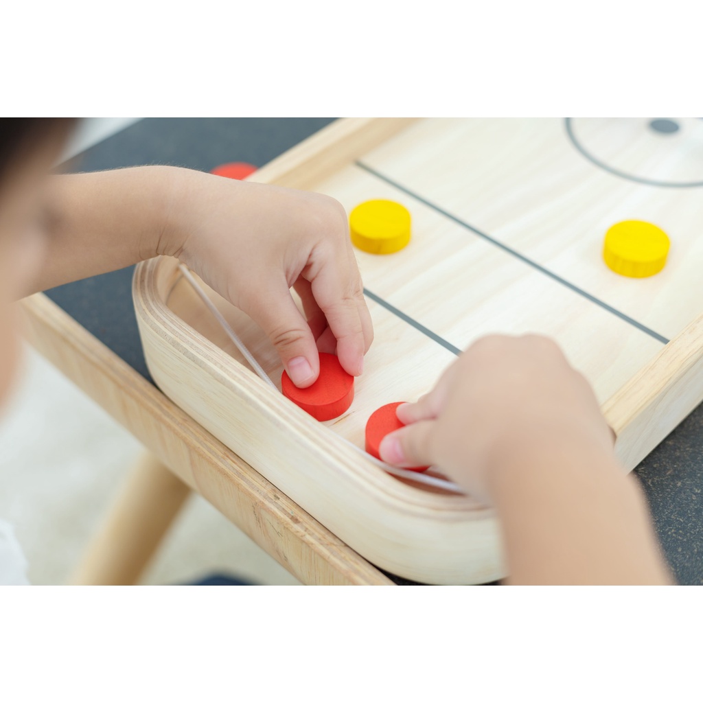 PlanToys 2-IN-1 Shuffleboard Game ซัฟเฟิลบอร์ดเกม ของเล่นเกมชวนคิด สำหรับเด็ก 3 ขวบขึ้นไป ...