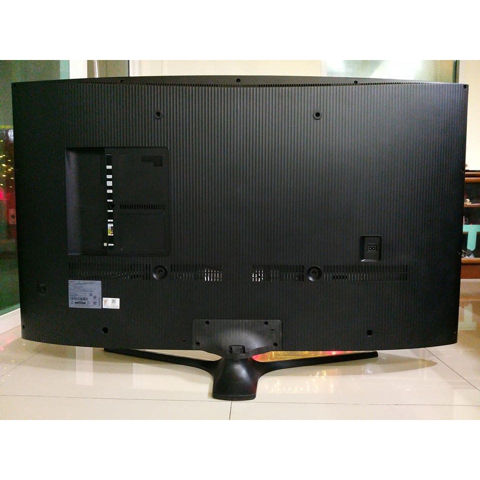 Samsung SmartTV UHD LED สมาร์ททีวีจอโค้ง 55นิ้ว (4K,Curved) รุ่น ...