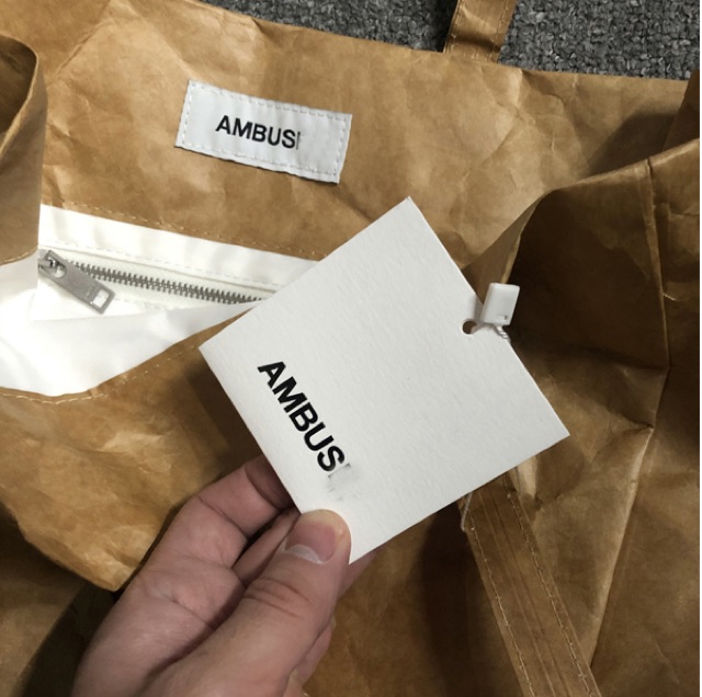 กระเป๋าถือกระดาษ Ambush Bag - bigdouble - ThaiPick