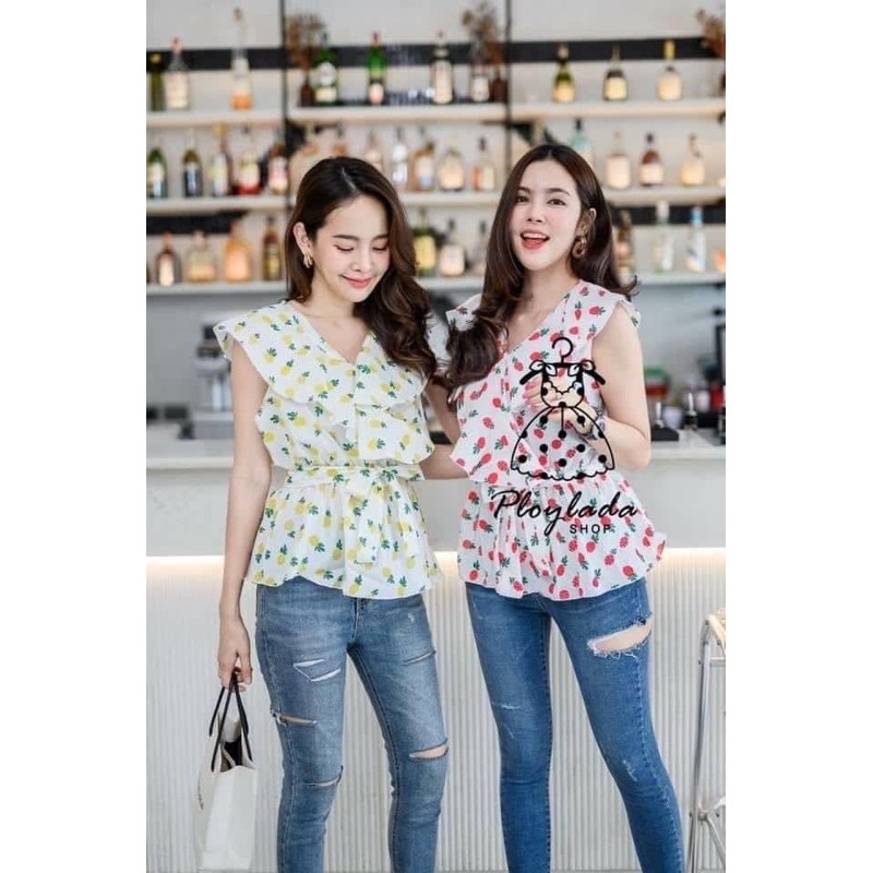 เสื้อแขนกุดคอระบาย งานป้าย Ploy lada | Shopee Thailand