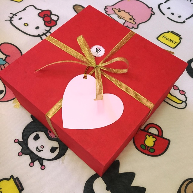 กล่องของขวัญพร้อมโฟมริบบิ้น Namwanbeauty Thaipick