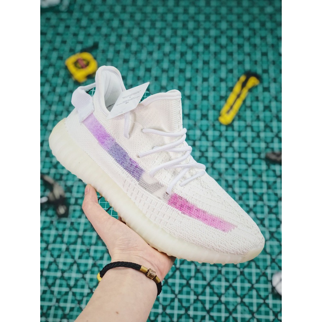 รองเท้ากีฬา Adidas YEEZY BOOST 350 V2 \\"Rainbow hollow\\" รองเท้ากีฬา ...