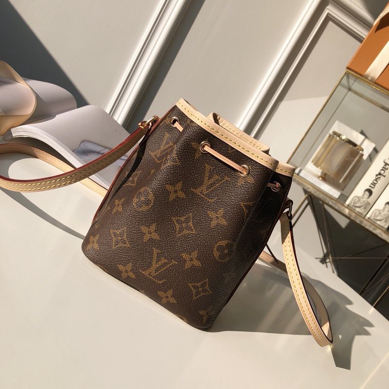 【XE】Louis vuitton Louis Vuitton Mini Bucket Bag Crossbody Bag ...