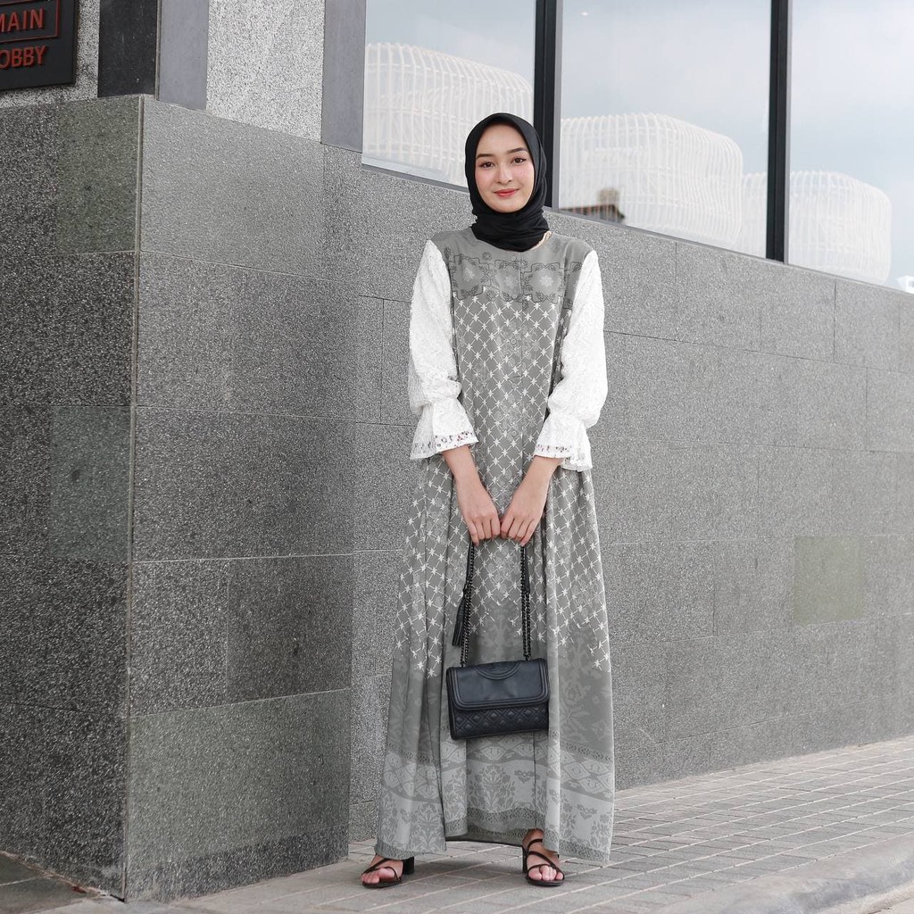 ชุดเดรสยาว Maxy พิมพ์ลายลูกไม้ Maleika - ekacollection01.th - ThaiPick