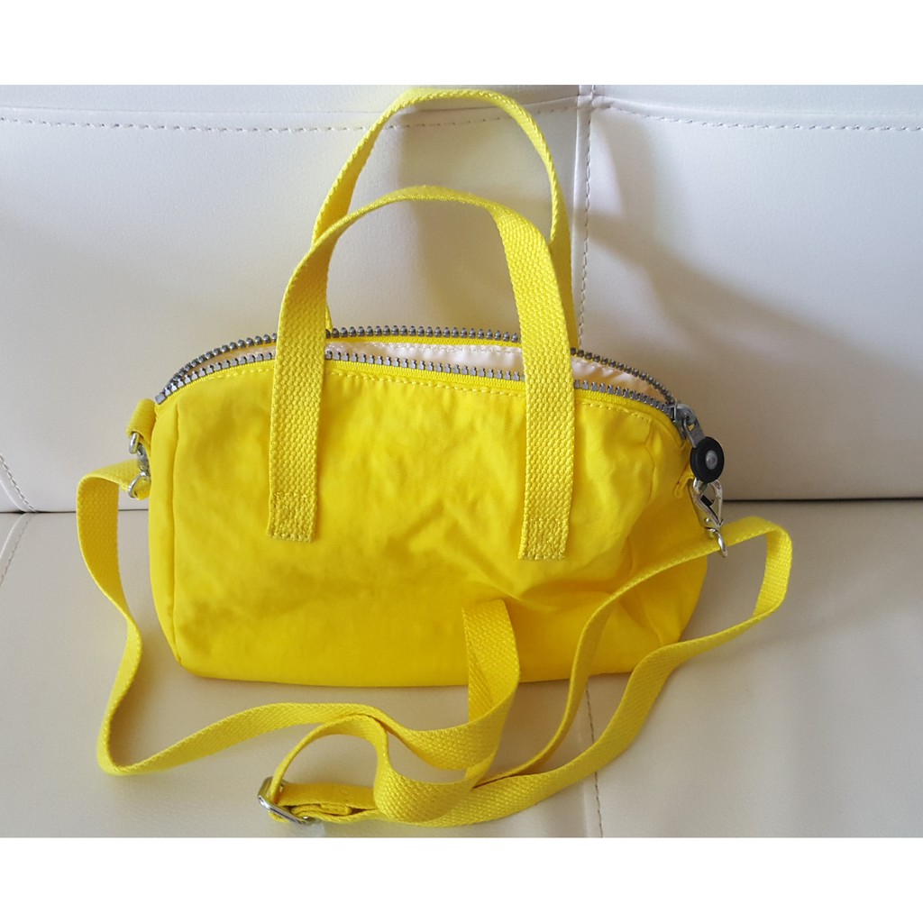 กระเป๋า Kipling - Emoli Crossbody Bag สี Hello Lemon มีถุงและป้ายครบ ...
