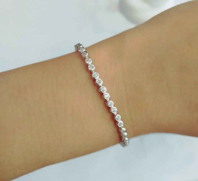 สร้อยข้อมือเงินแท้ ประดับเพชรcz งานสวย ดูดี ข้อมือเล็กใหญ่ปรับขนาดได้ ...