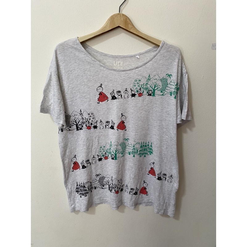 เสื้อยืดสีเทาลาย moomin uniqlo size M | Shopee Thailand