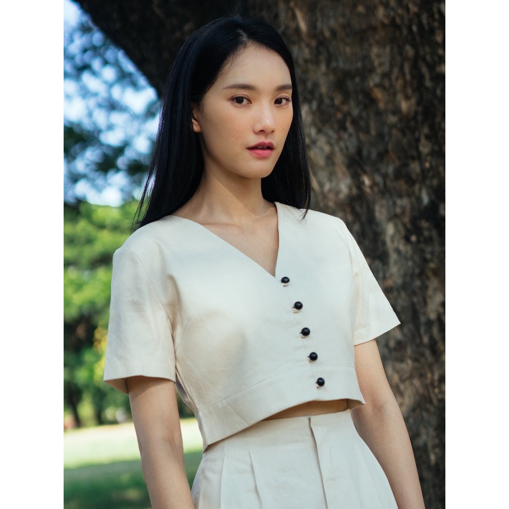 Ivory Cotton Linen Button Front Crop Top เสื้อครอปคอตตอนลินินกระดุมหน้า ...