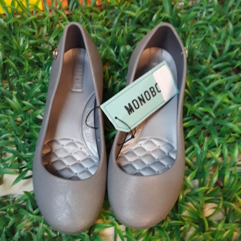 รองเท้า สวม หุ้มส้น MONOBO emma ทำงานมั่นใจบุคลิกสง่า - abc.prasert ...
