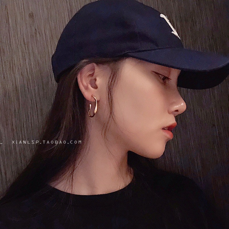 ต่างหูวงกลมเกาหลีเรียบง่ายสไตล์ยุโรปและอเมริกา 2021 S925 Silver Net Red - yomikoko.th - ThaiPick