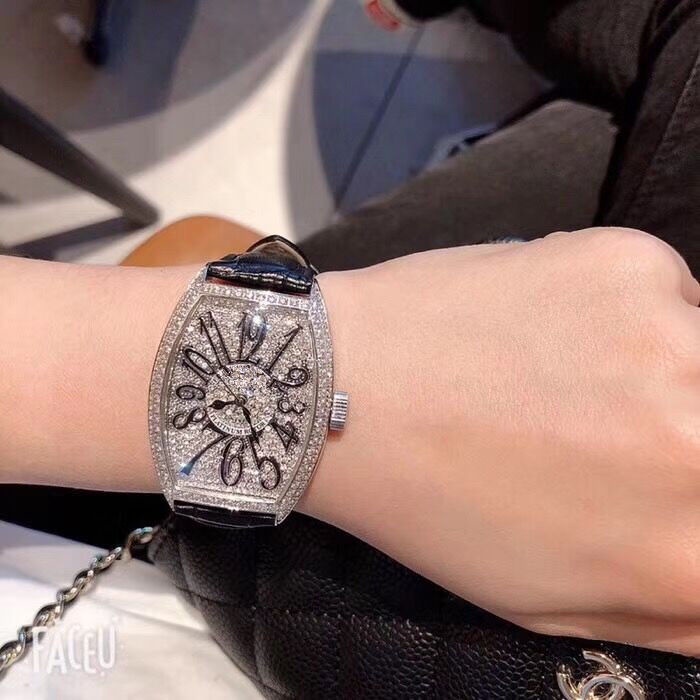 Frank net red spirit guy with the same watch diamond-encrusted wine ...